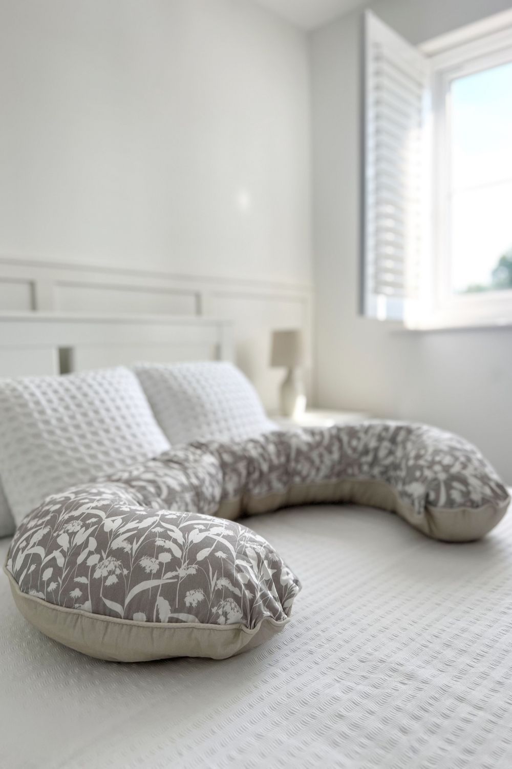 Pregnancy Pillow - Foraged Herbs – Bellamoon USA